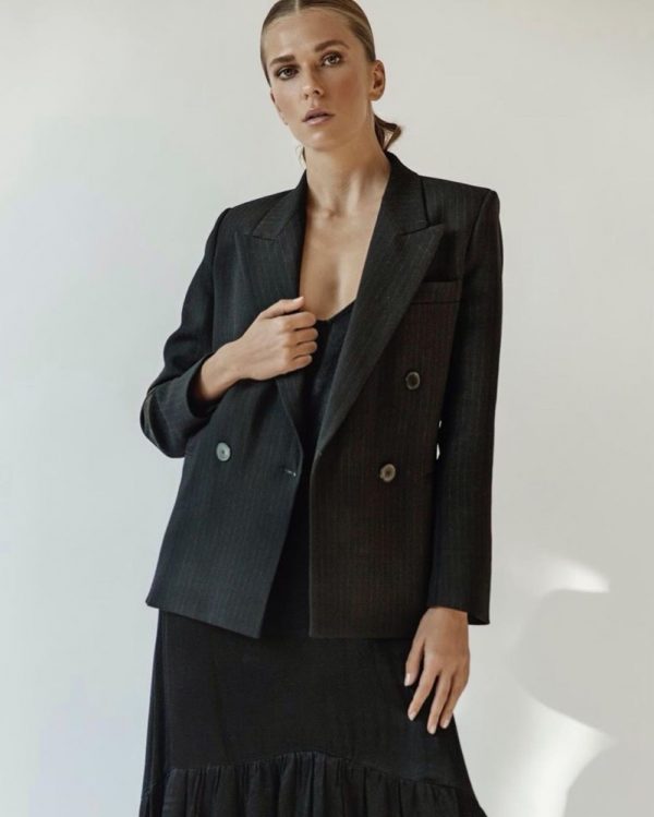 Alisa Z - Six Management