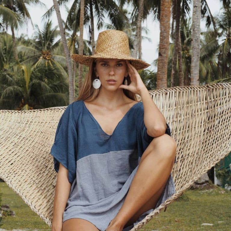 Alisa Z - Six Management