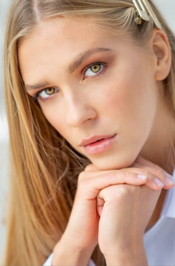 Alisa Z - Six Management