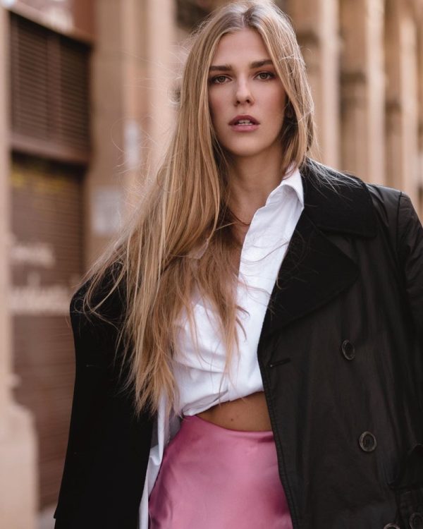 Alisa Z - Six Management