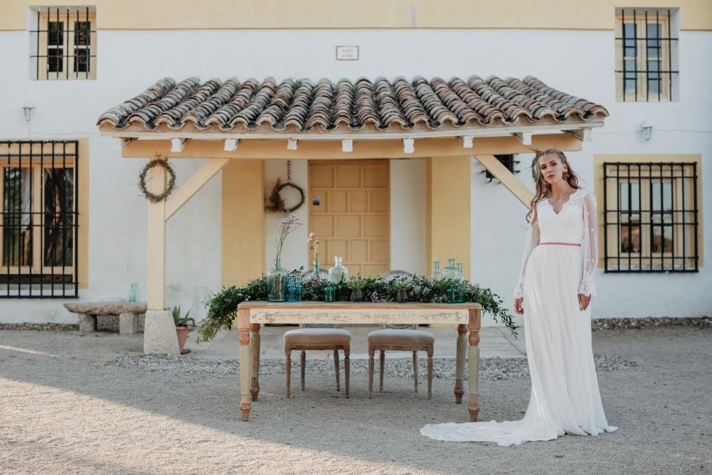 ALISA Z EDITORIAL NOVIA X LA CHAMPANERA - Six Management